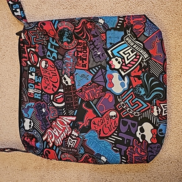 monster high | Accessories | Monster High Cross Body Bag | Poshmark